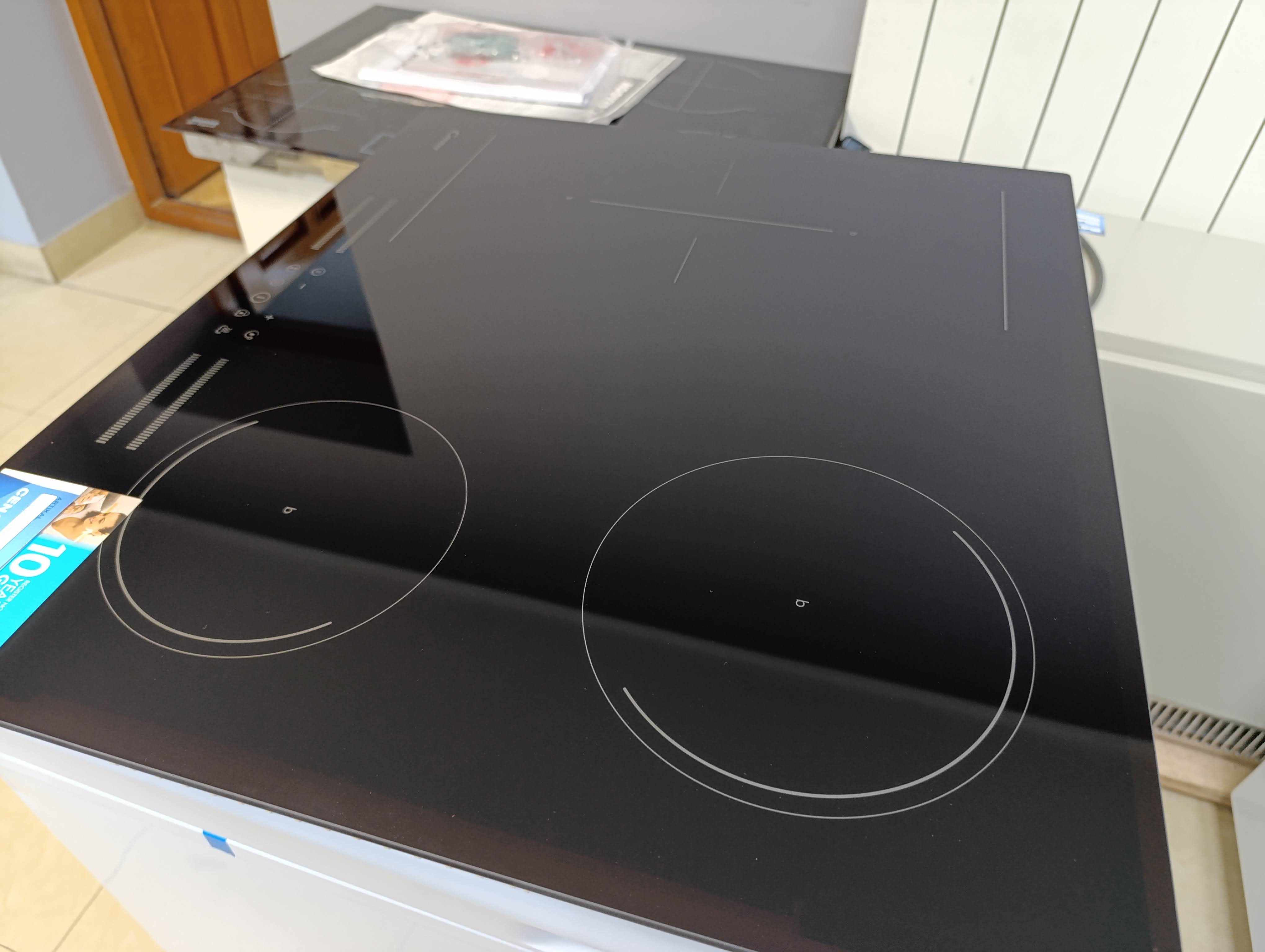 Ugradna indukciona ploča Candy CTP644MCBB , | OUTLET BELE TEHNIKE