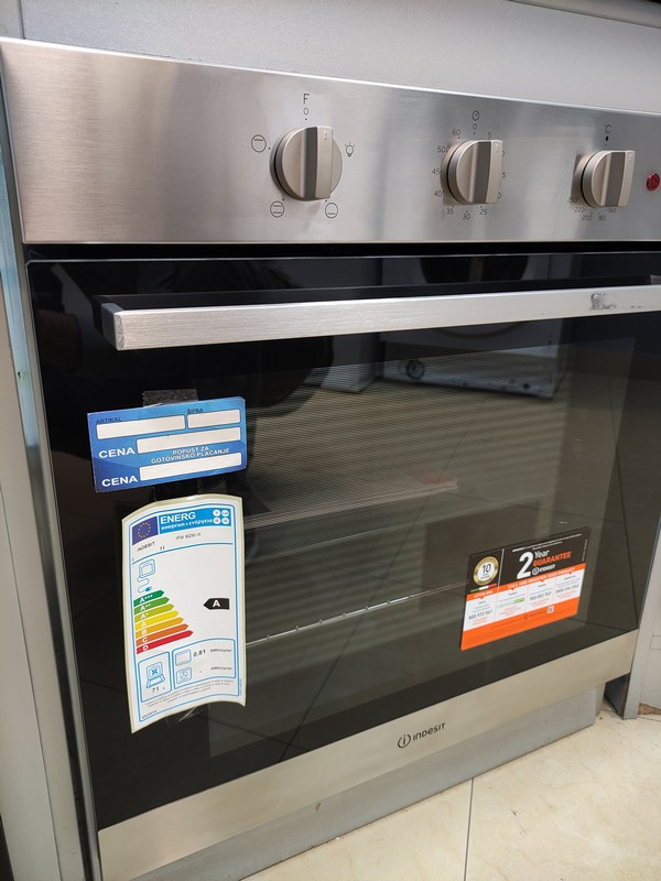 Ugradna Rerna Indesit IFW 6230 IX, 71L, | OUTLET BELE TEHNIKE