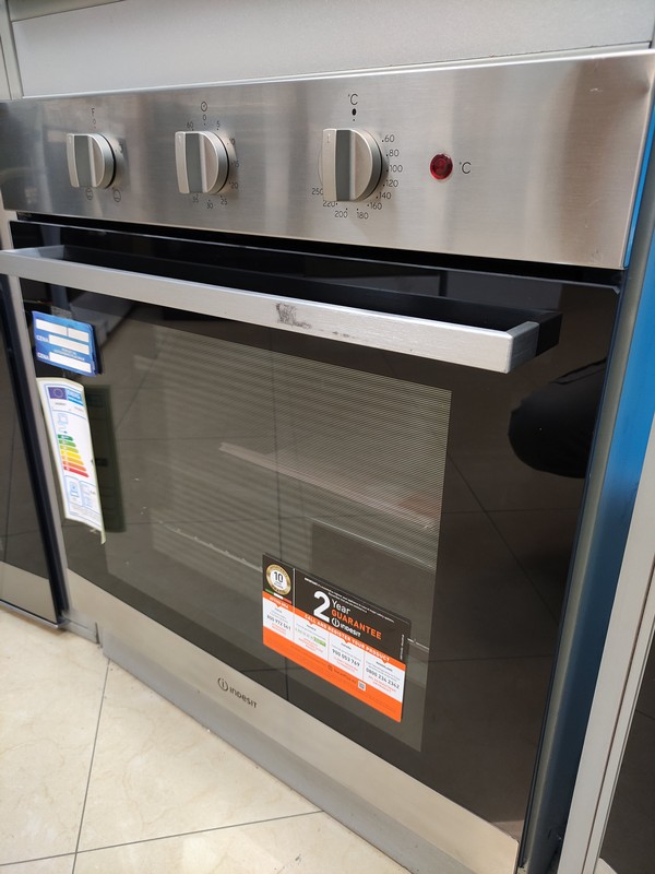 Ugradna Rerna Indesit IFW 6230 IX, 71L, | OUTLET BELE TEHNIKE