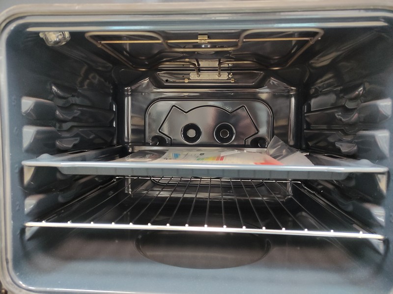 Ugradna Rerna Indesit IFW 6230 IX, 71L, | OUTLET BELE TEHNIKE