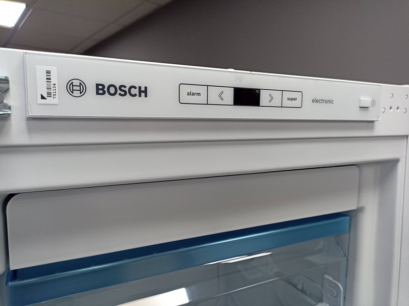 Ugradni Zamrzivač Bosch GIN81AEF0 , 177 cm., | OUTLET BELE TEHNIKE