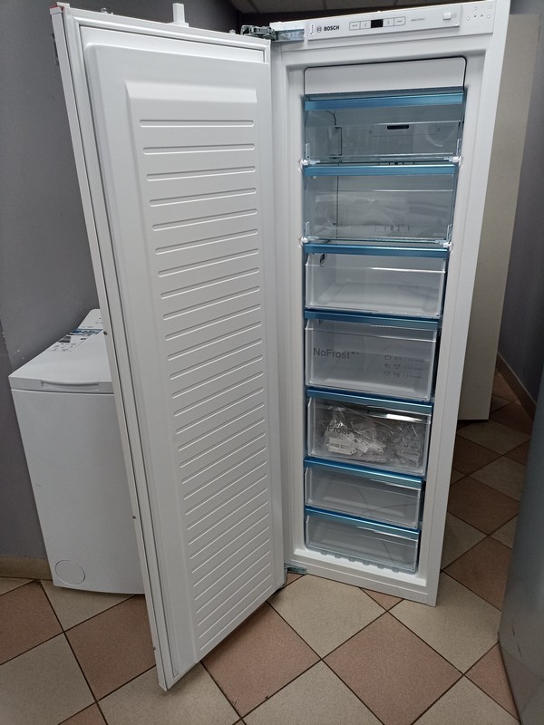 Ugradni Zamrzivač Bosch GIN81AEF0 , 177 cm., | OUTLET BELE TEHNIKE